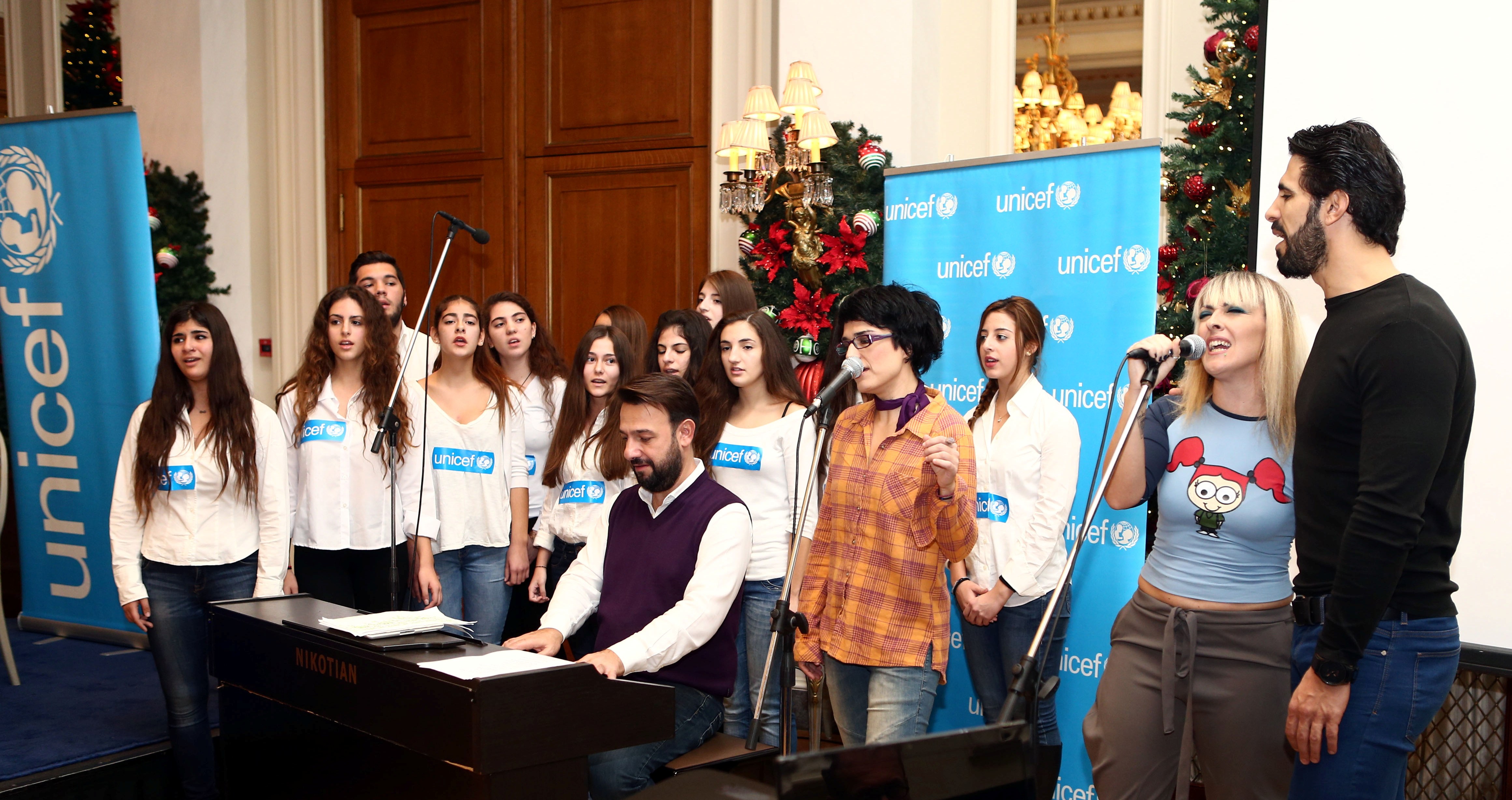 RedTheos24: Ολυμπιακός και UNICEF μαζί και στον Τηλεμαραθώνιο (video)