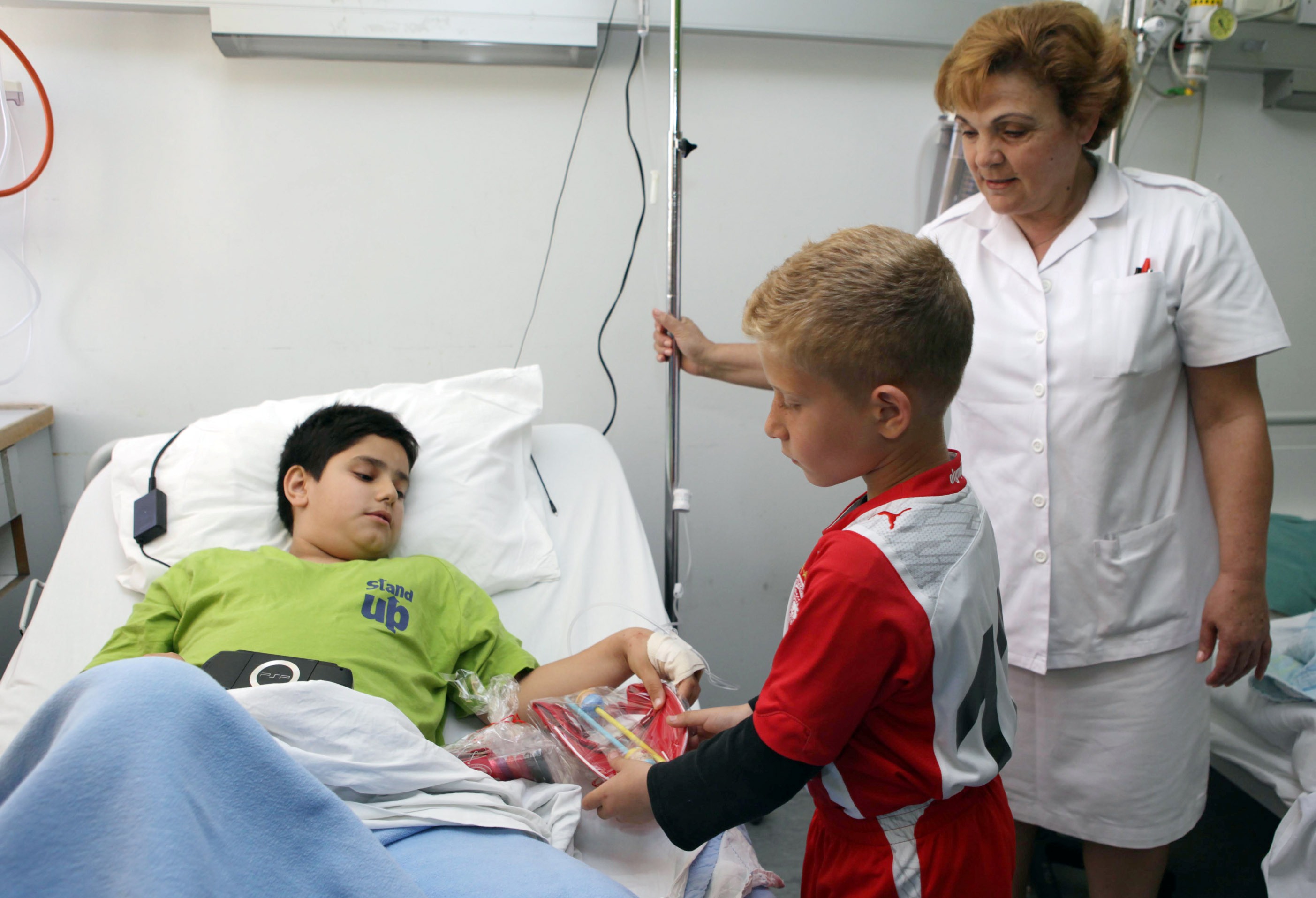 Visiting a hospital in Cyprus - ΟΛΥΜΠΙΑΚΟΣ - Olympiacos.org