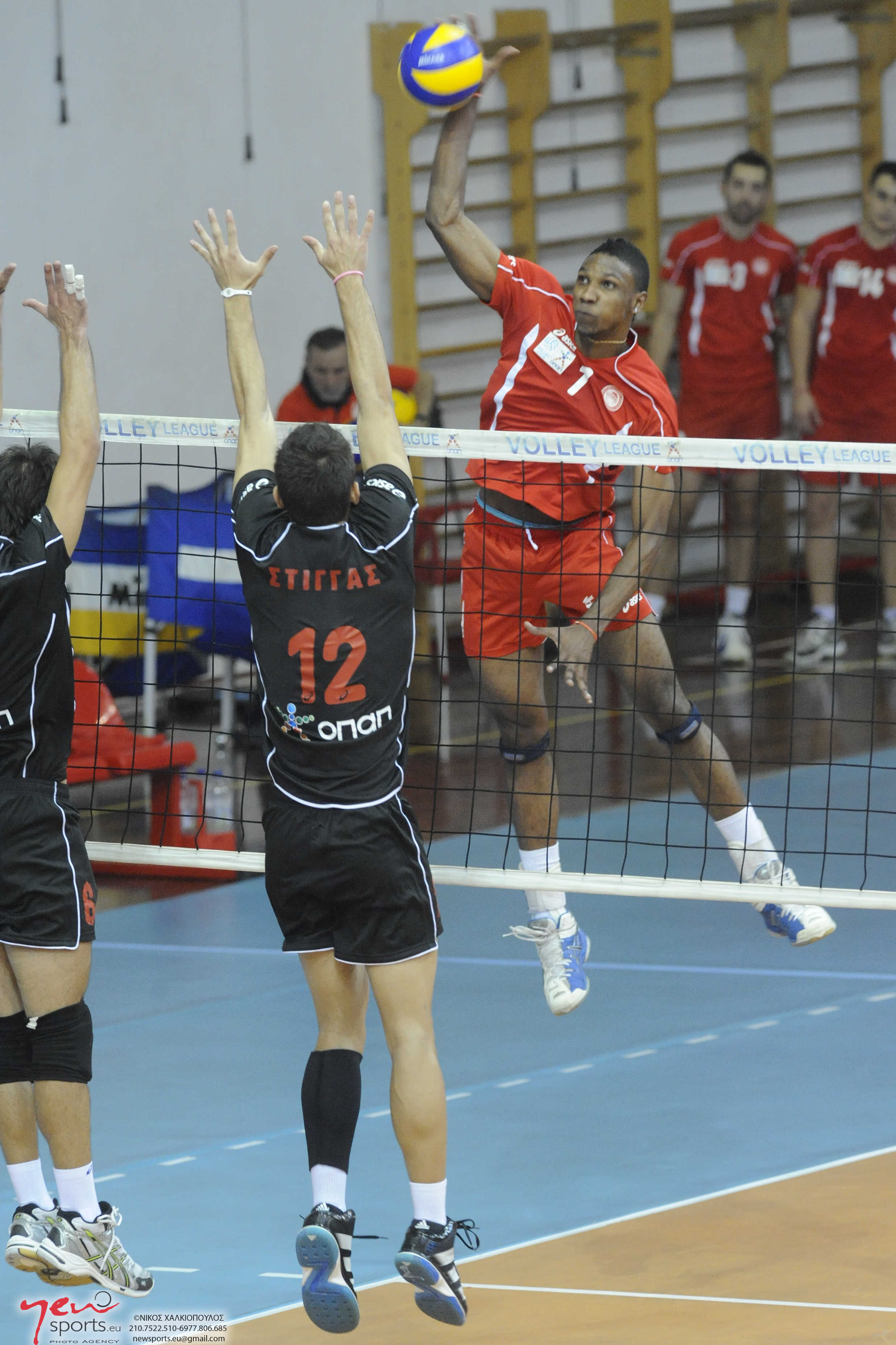 Voleibol Hombres A1: Olympiacos - Apollon Kalamarias 3-0 - ΟΛΥΜΠΙΑΚΟΣ ...