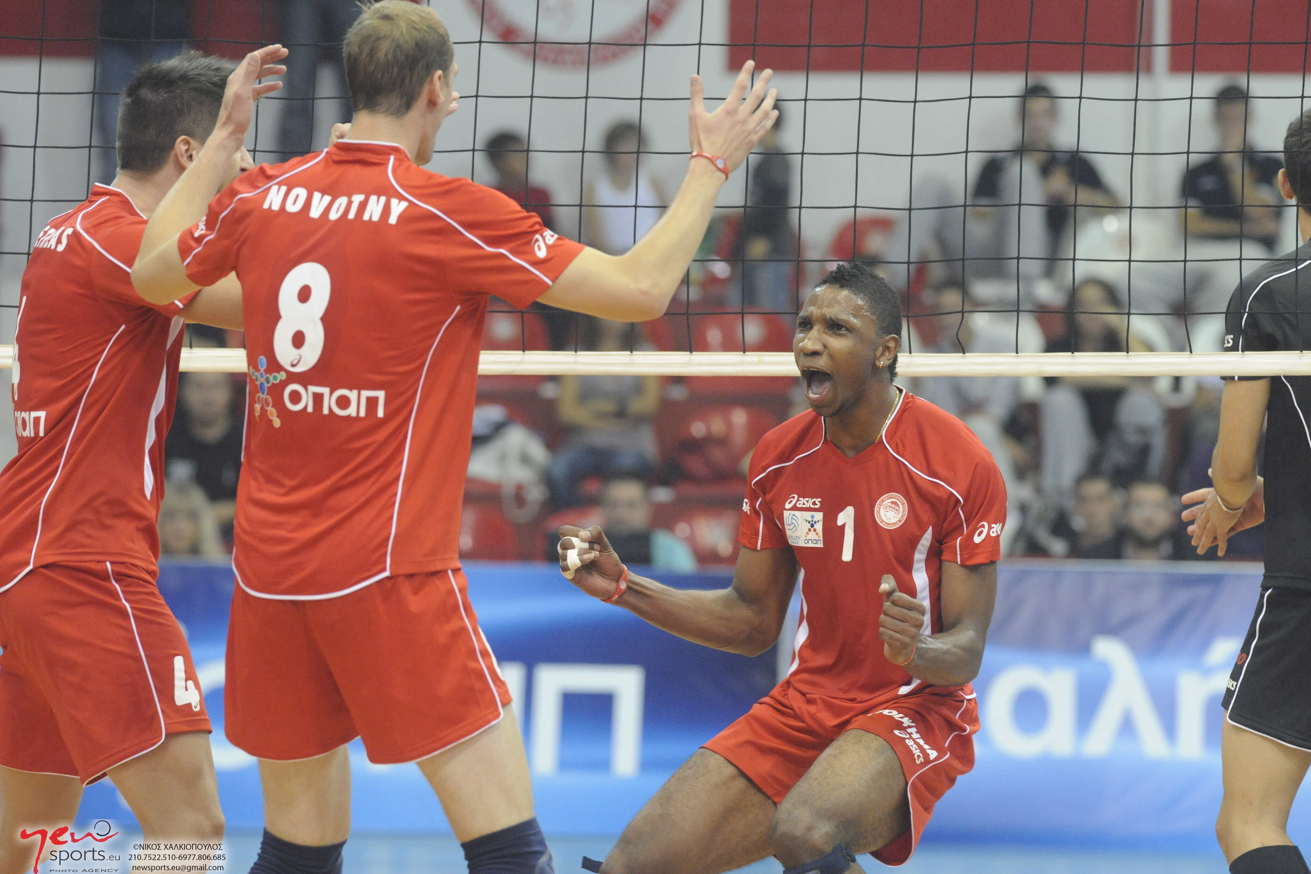 Voleibol Hombres A1: Olympiacos - Apollon Kalamarias 3-0 - ΟΛΥΜΠΙΑΚΟΣ ...