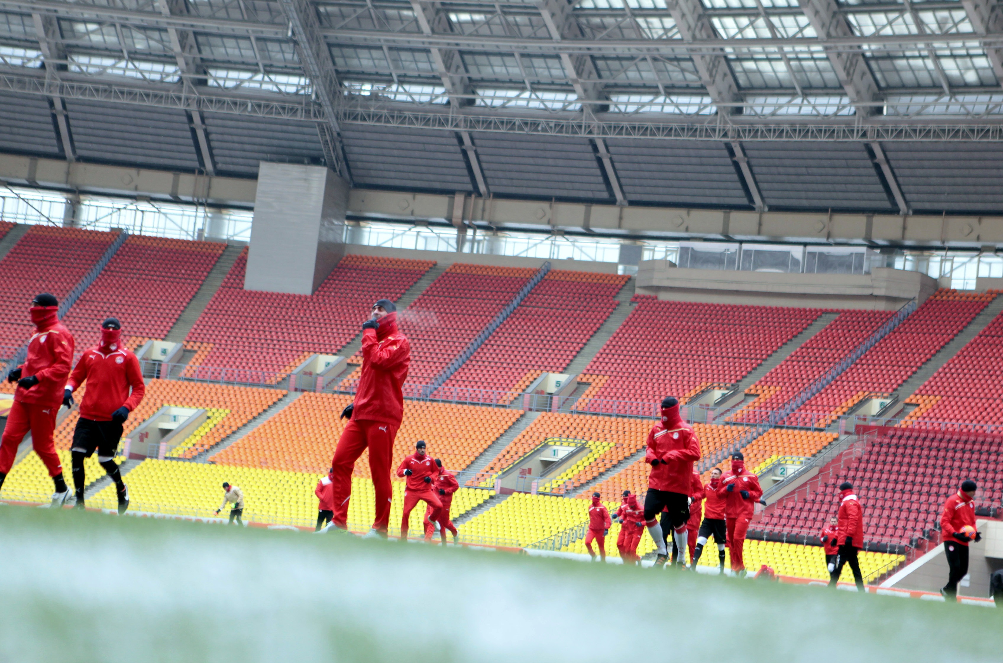 Photostory from our team's training at Lushniki Stadium - ΟΛΥΜΠΙΑΚΟΣ ...