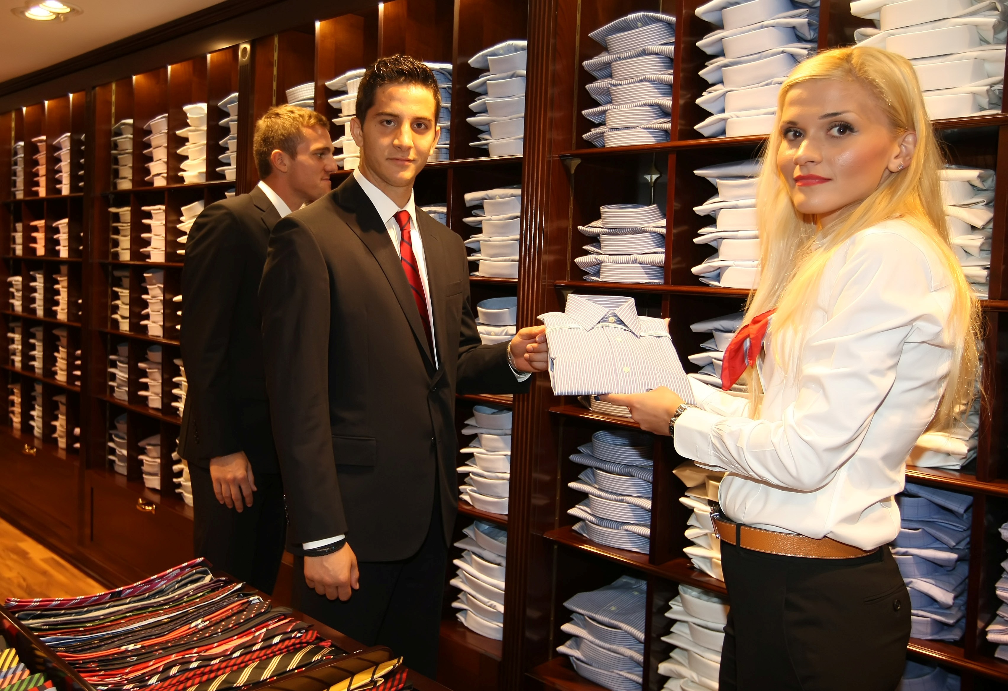 Photostory from Brooks Brothers' event - ΟΛΥΜΠΙΑΚΟΣ - Olympiacos.org