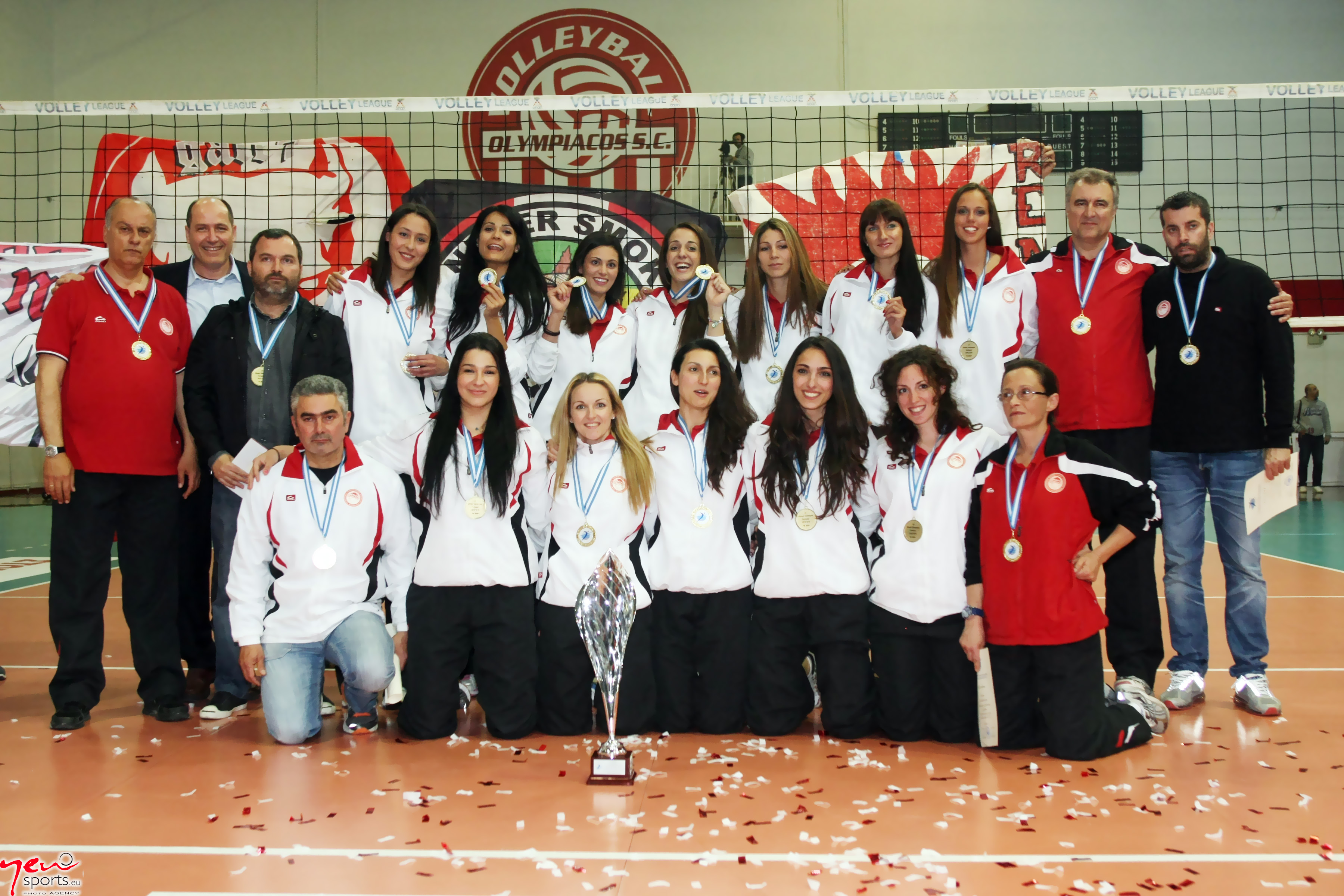 Photostory from the Women Volleyball Championship's award ceremony ...