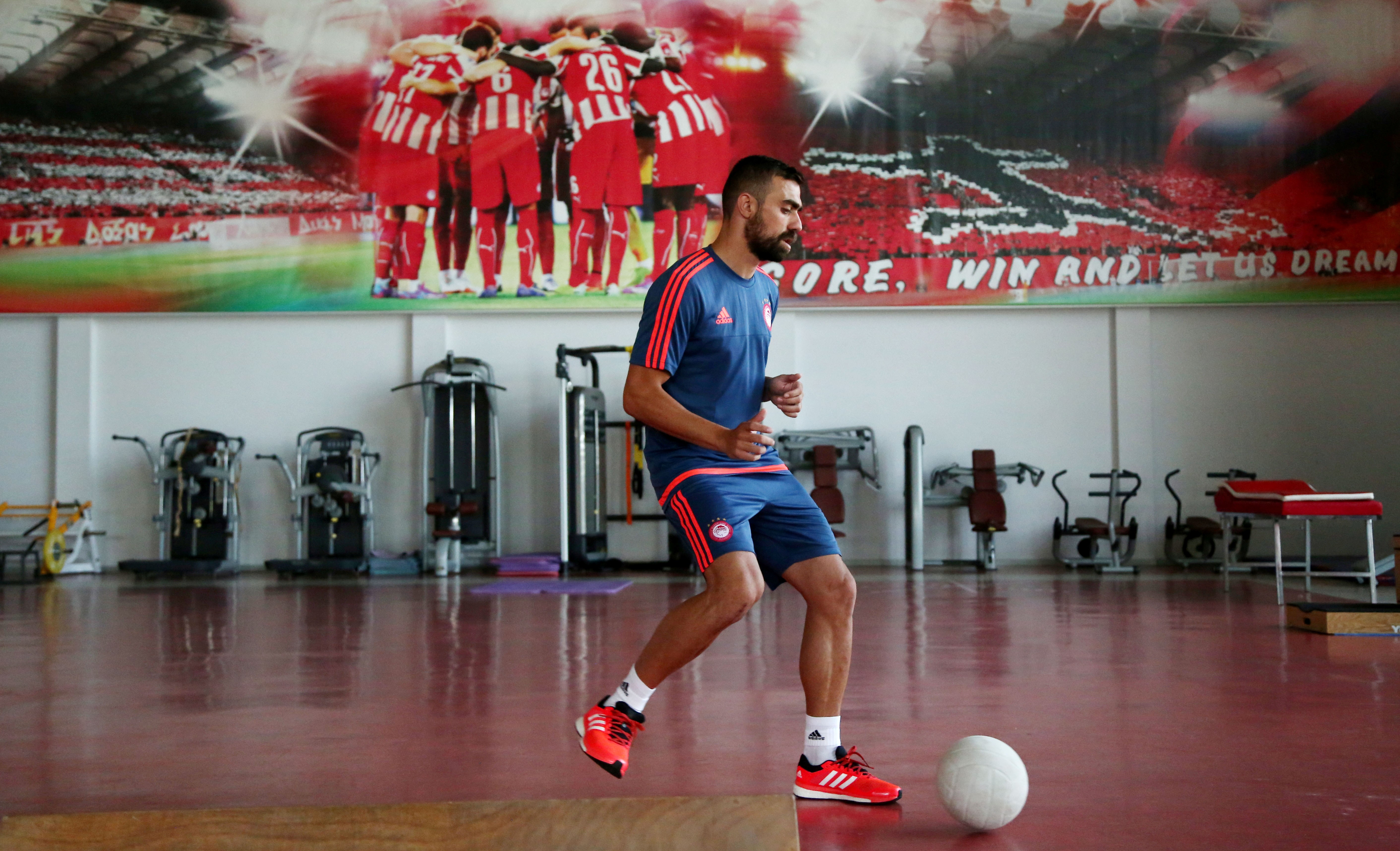 Photostory: The players undergo ergometric tests - ΟΛΥΜΠΙΑΚΟΣ ...