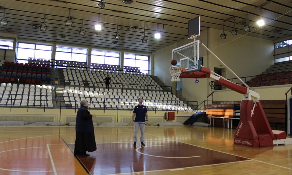 Πραγματοποιήθηκε ο αγιασμός για το γυναικείο μπασκετ του Ολυμπιακού ...