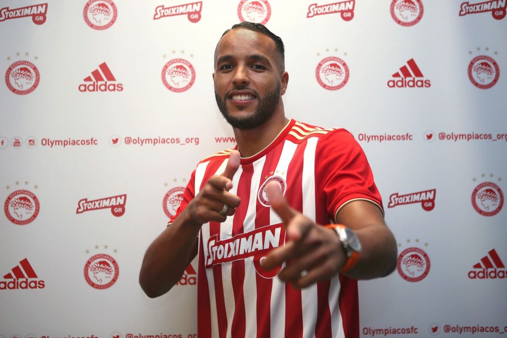 Photostory from the transfer of Youssef El Arabi at Olympiacos ...