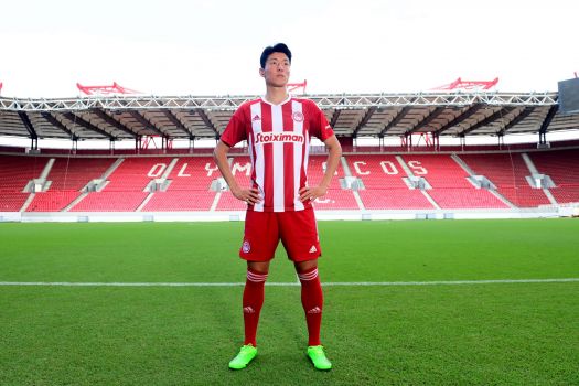 El Olympiacós ficha a Ui-Jo Hwang - ΟΛΥΜΠΙΑΚΟΣ - Olympiacos.org