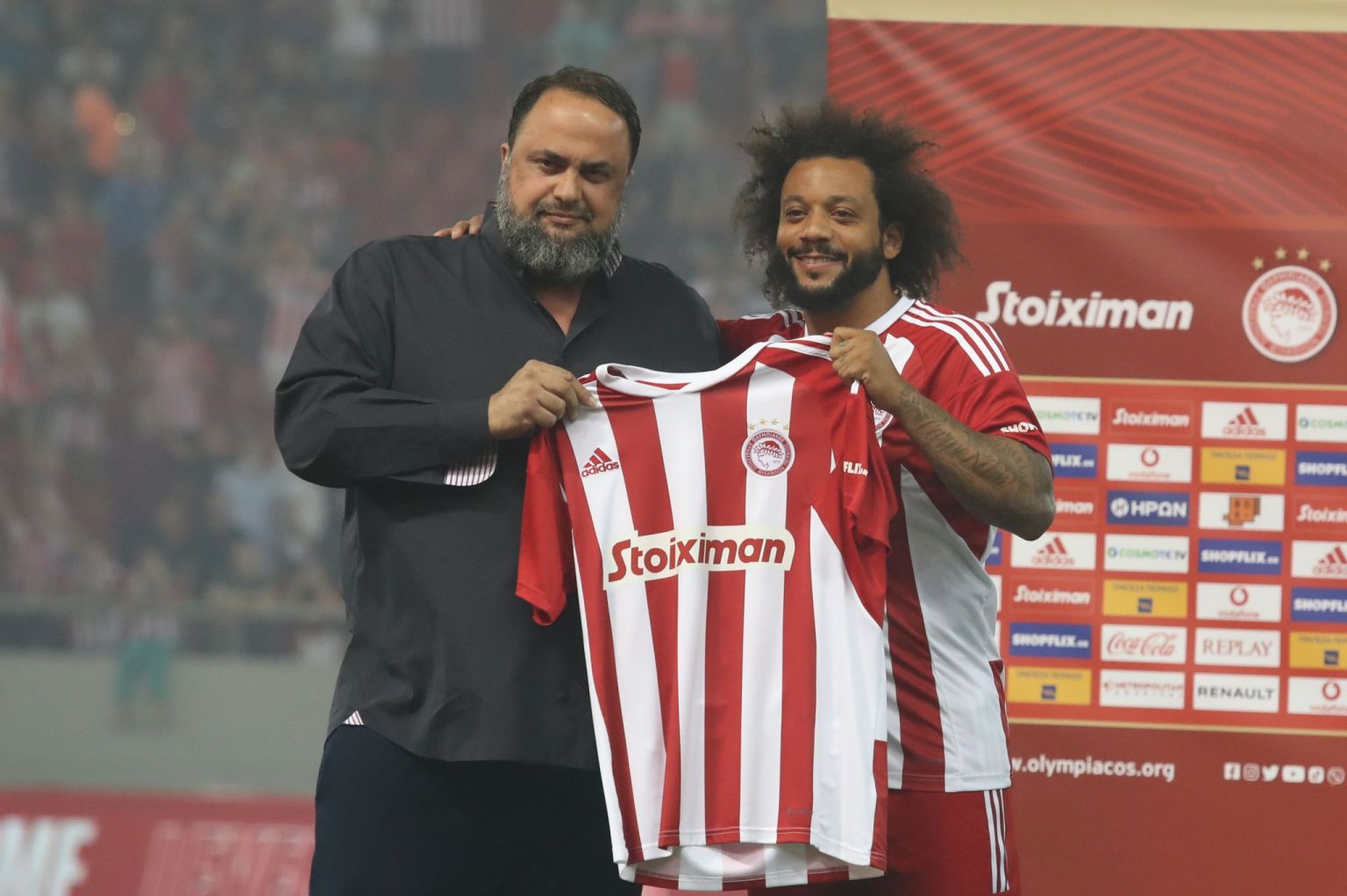 Evangelos Marinakis: “let us welcome a world-class star, a true Legend ...