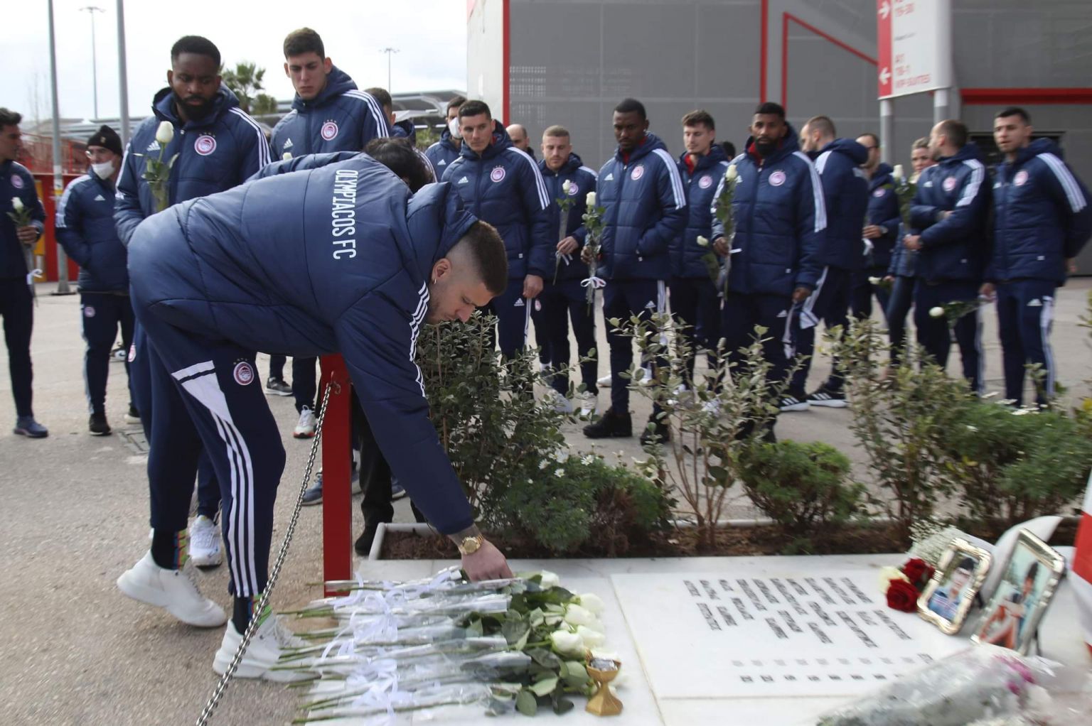 A Tribute to the Victims of Gate 7 - ΟΛΥΜΠΙΑΚΟΣ - Olympiacos.org