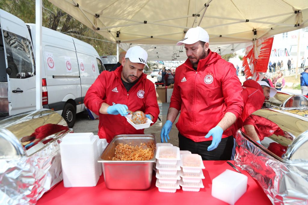 Olympiacos Celebrates Clean Monday in Freattyda, Piraeus - ΟΛΥΜΠΙΑΚΟΣ ...