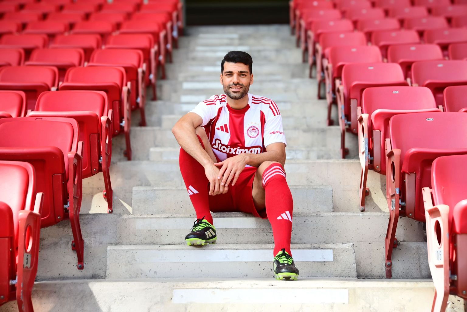 Mehdi Taremi joins Olympiacos - ΟΛΥΜΠΙΑΚΟΣ - Olympiacos.org